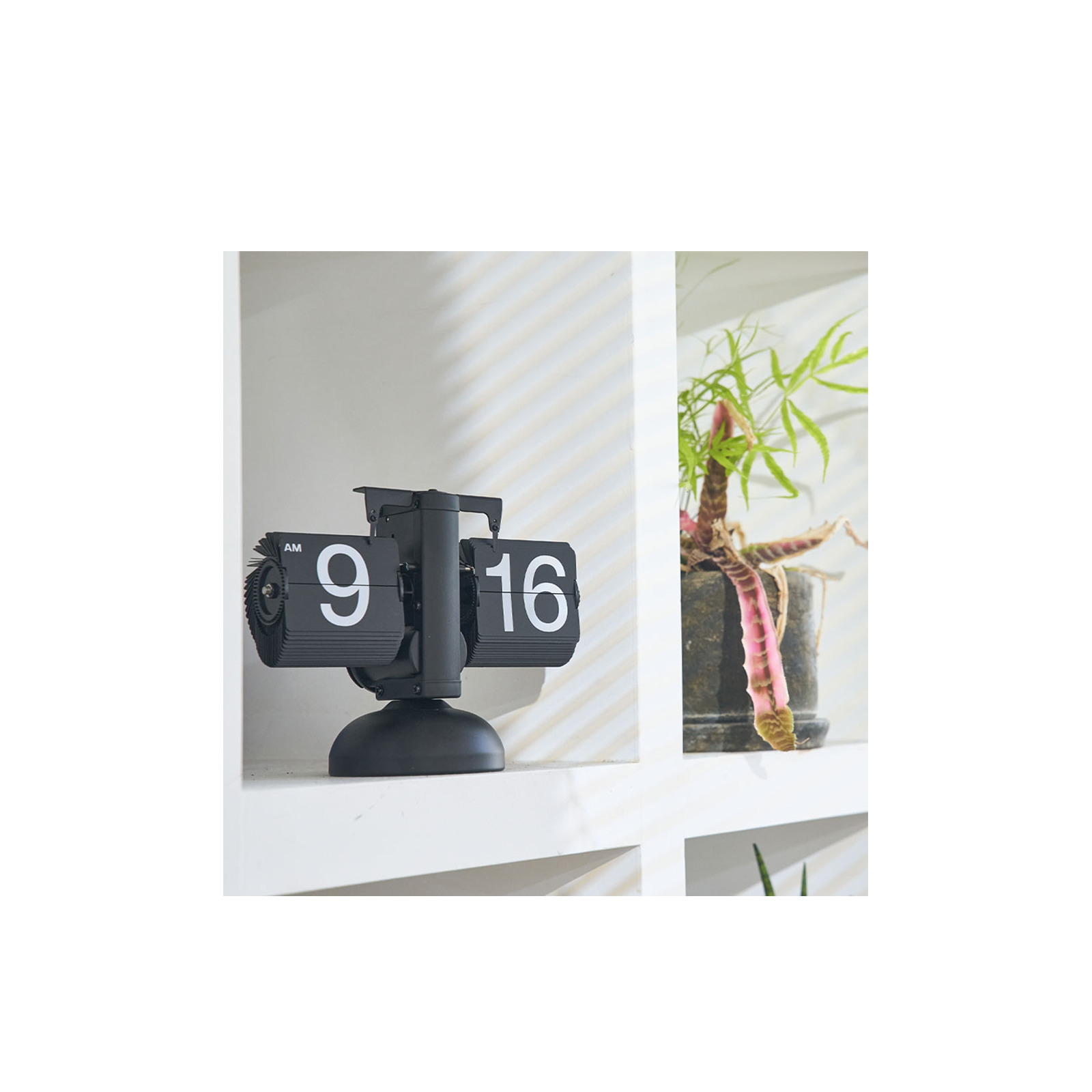 Flip Out for This Retro-Modern Flip Clock!(May 31st Post) | Sincere-inc
